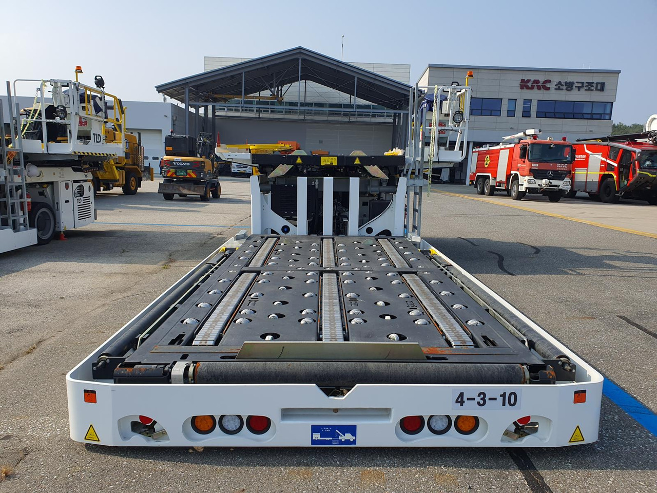 Перегружатели контейнеров и паллет TLD, продажа подержанной и новой ...